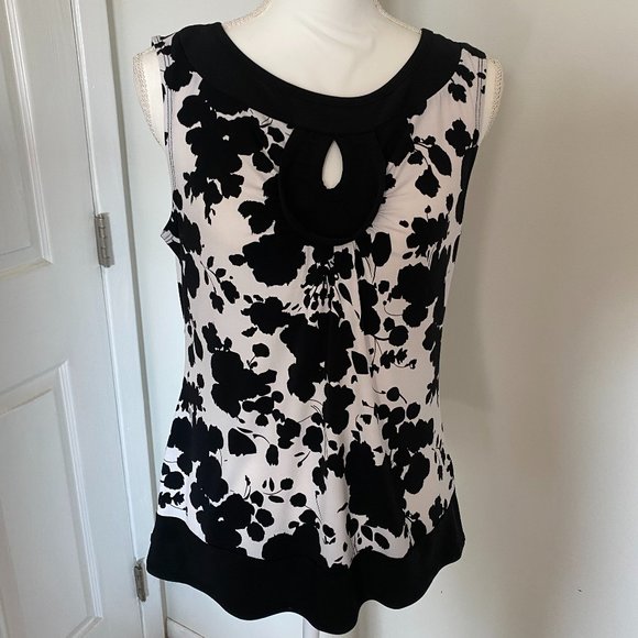 Cocomo | Tops | Cocomo Petite Black White Floral Sleeveless Blouse ...